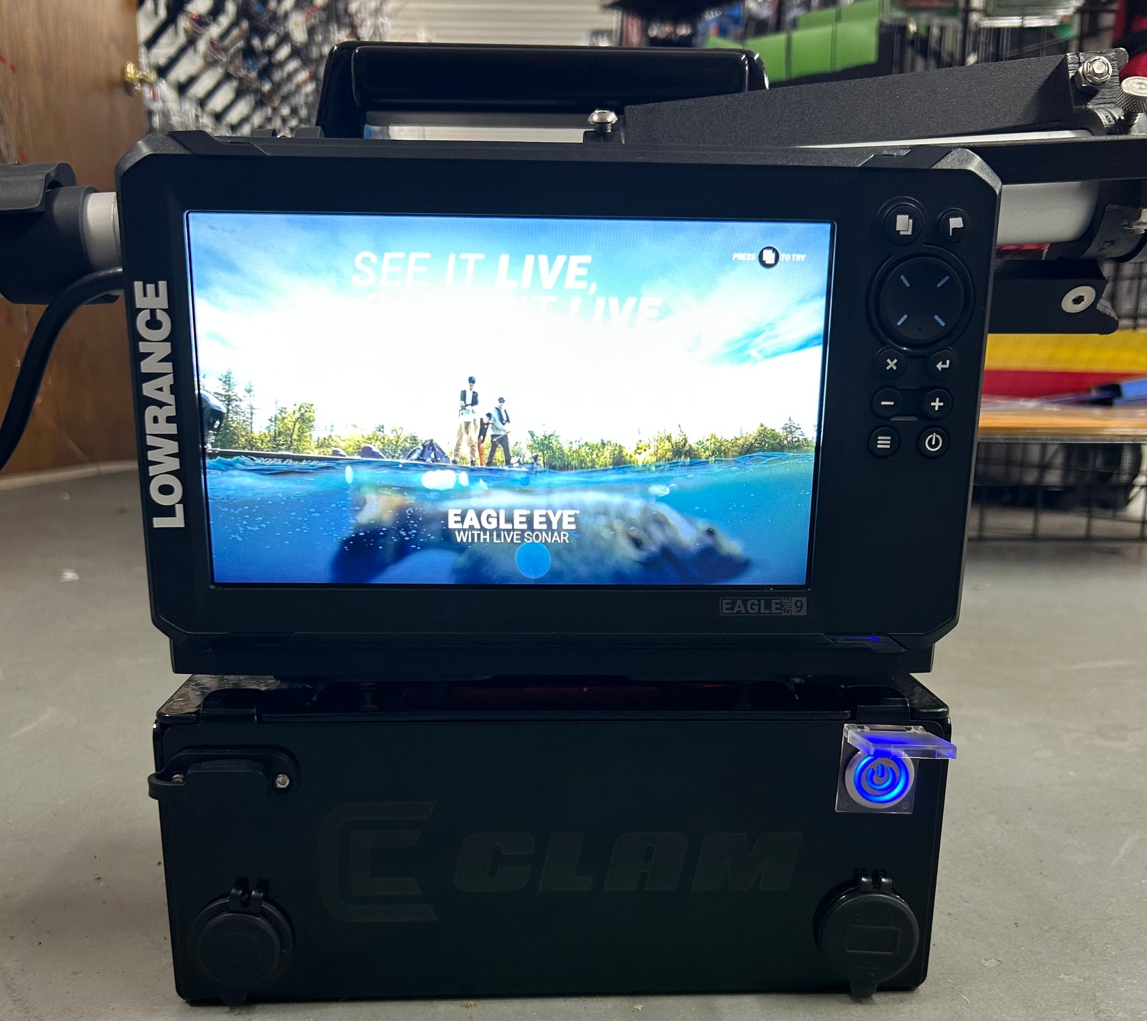 Lowrance Eagle Eye 9 "DA Exclusive" Ice Fishing Bundle – Dakota Angler