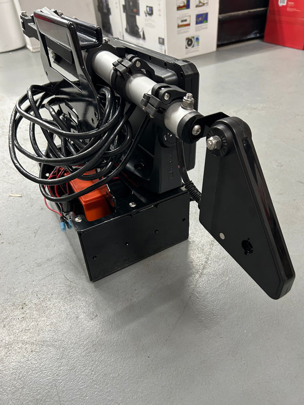 Lowrance Eagle Eye 9 "DA Exclusive" Ice Fishing Bundle – Dakota Angler